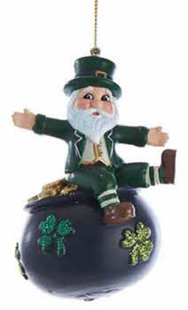 Irish Santa Ornament - Dancing - e0574